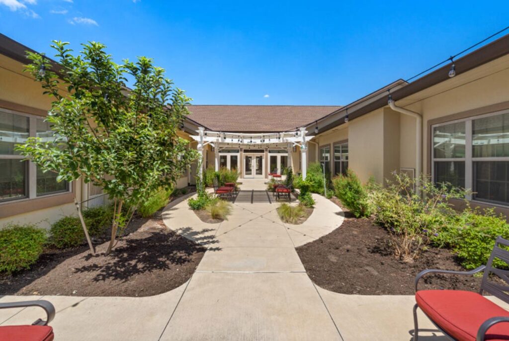 Assisted Living & Memory Care in Cedar Park, TX | The Monarch